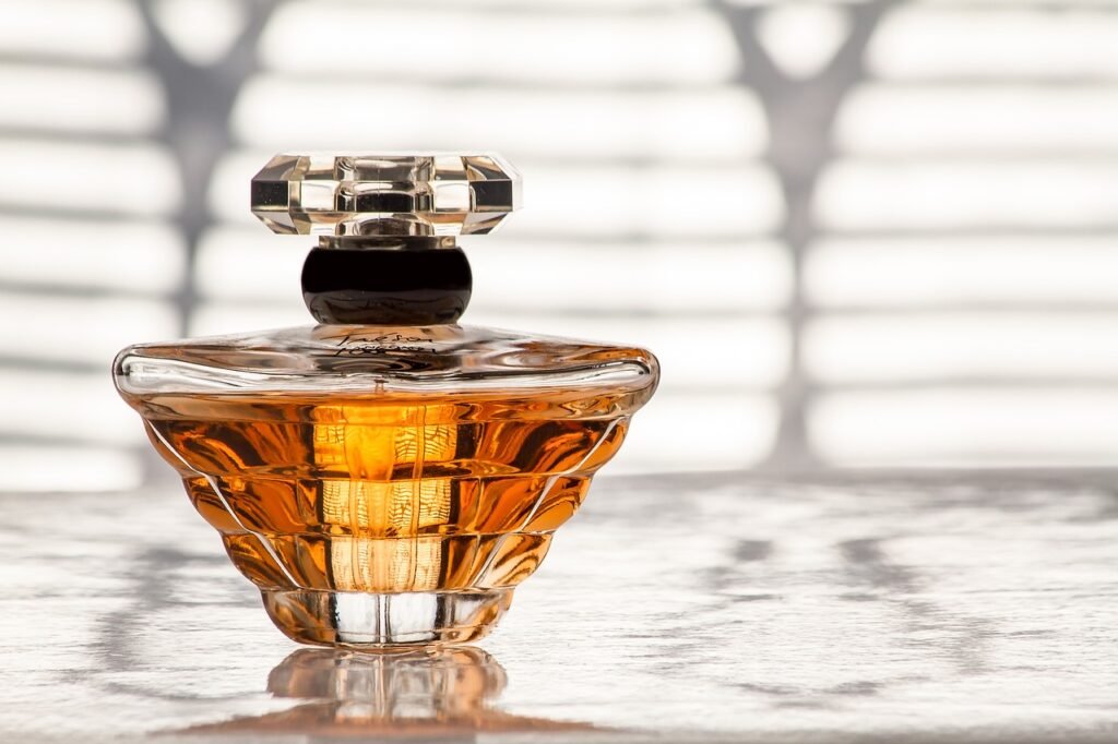 Top 10 Indian Perfume Brands: A Fragrant Journey Through Tradition and ...